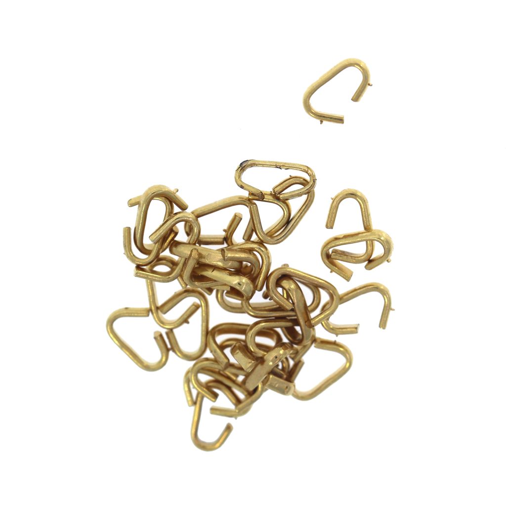 trancador-tipo-grapa-de-5x2mm-con-ba-o-de-oro-24kt-para-fleje-de-cuero